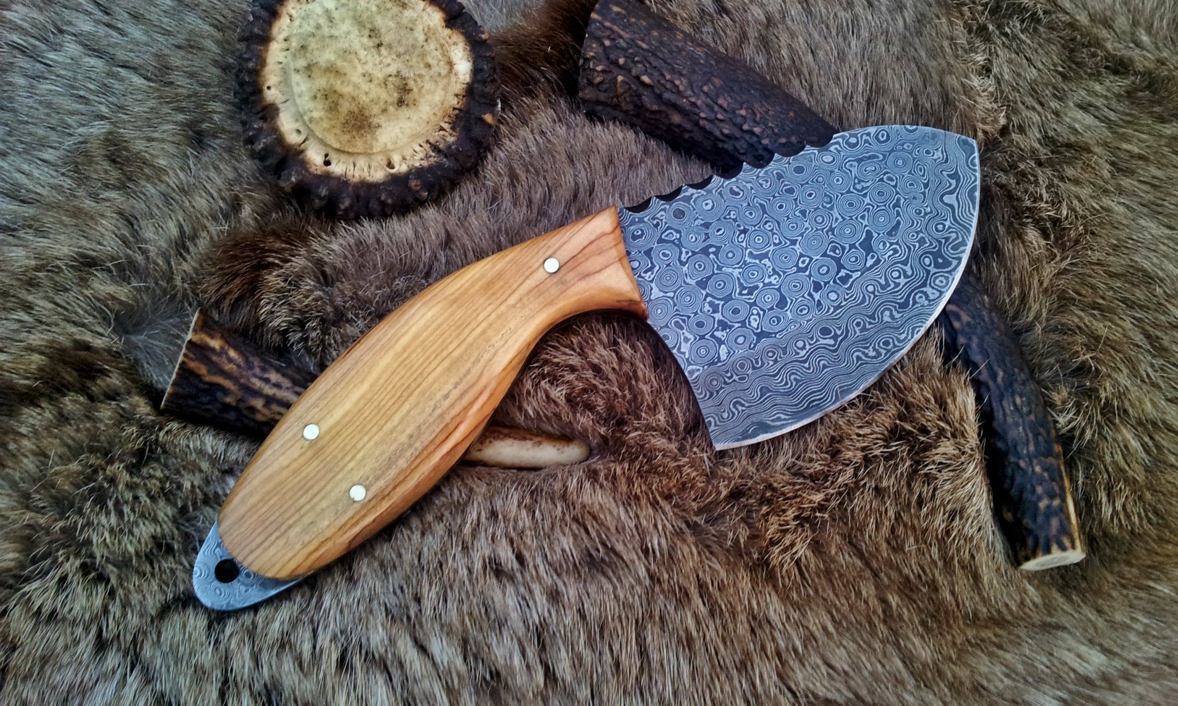 Raindrops Damascus Steel Gut Hook Skinning Knife – 9 Inch Overall Leng ...